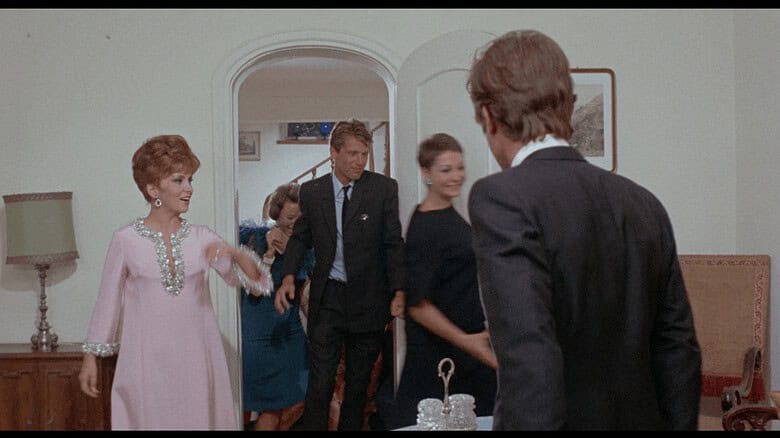 Death Laid An Egg (1968)